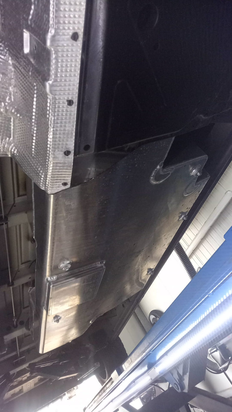 150L Einbau Diesel Tank VW Crafter & MAN TGE 2017+ — Crafter-Gen2